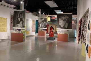 Designing Women: Post War British textiles at the Fashion and Textile ...